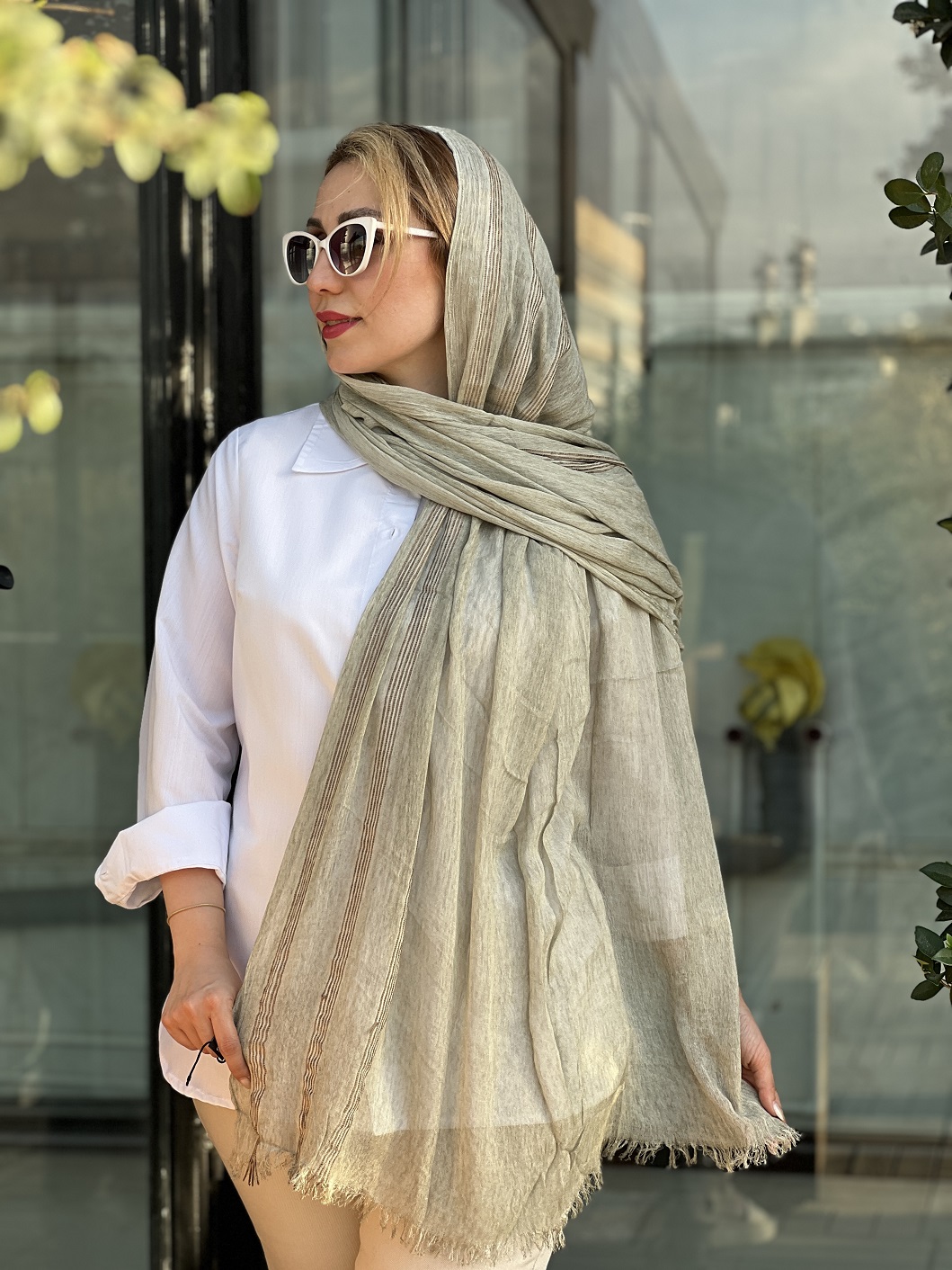 شال فلورانس نخی خط دار سبز سیج - فروشگاه آنلاین ماکا استایل