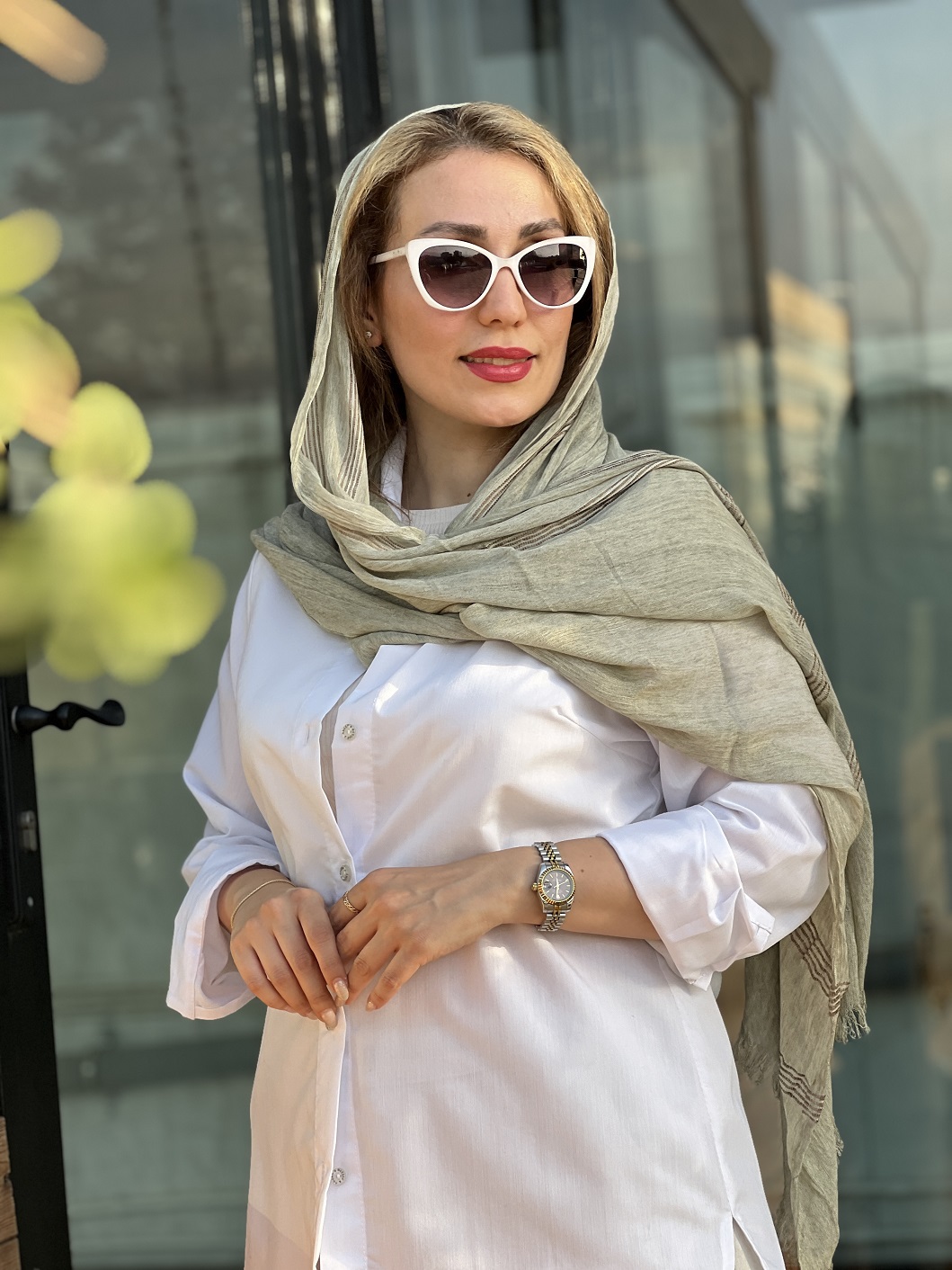 شال فلورانس نخی خط دار سبز سیج - فروشگاه آنلاین ماکا استایل